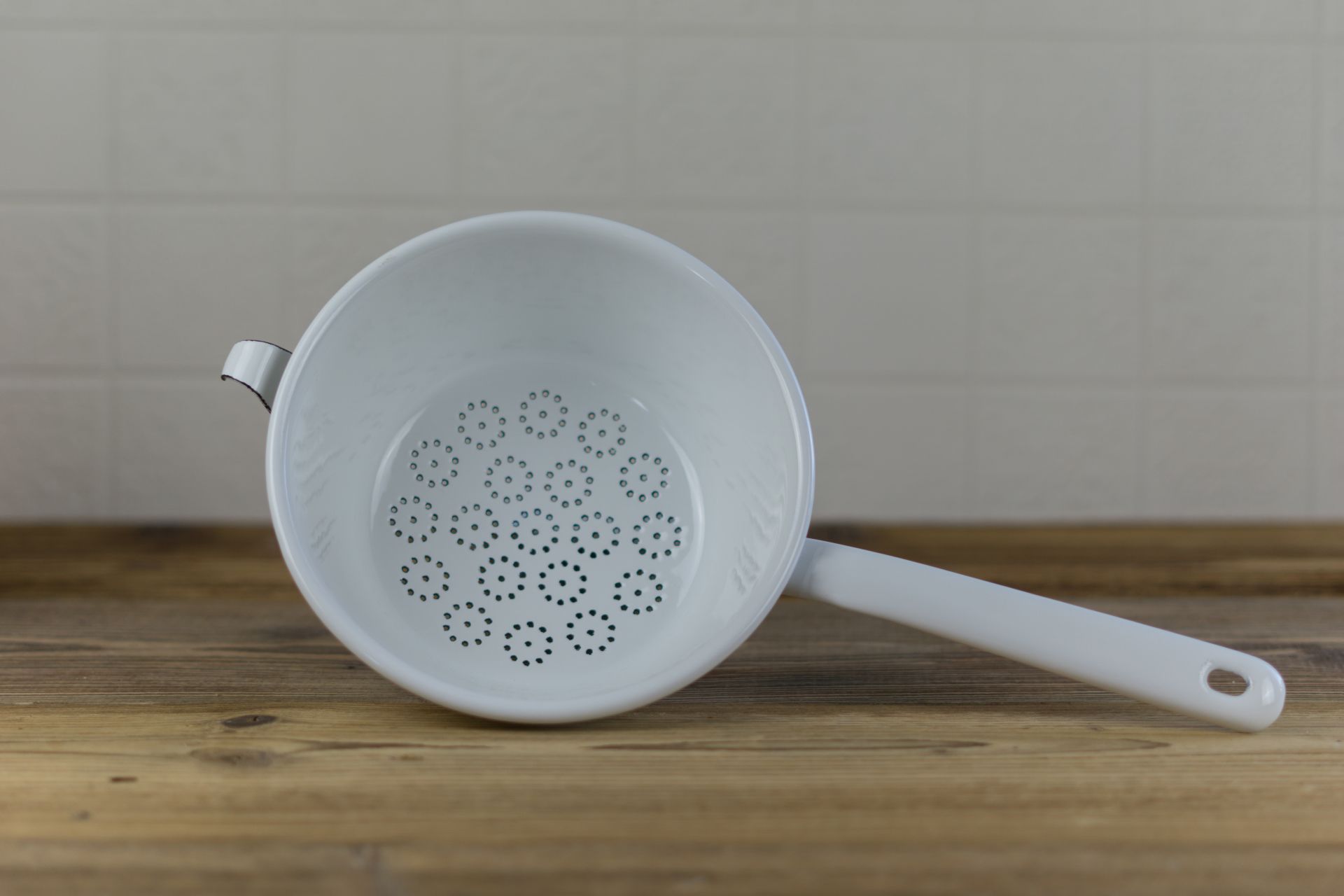 Riess Sieb: Emaille Durchschlag mit Griff